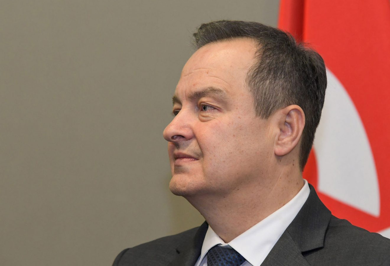 Das hat Dacic gesagt: Wer für Sanktionen gegen Russland ist, ist gegen ...