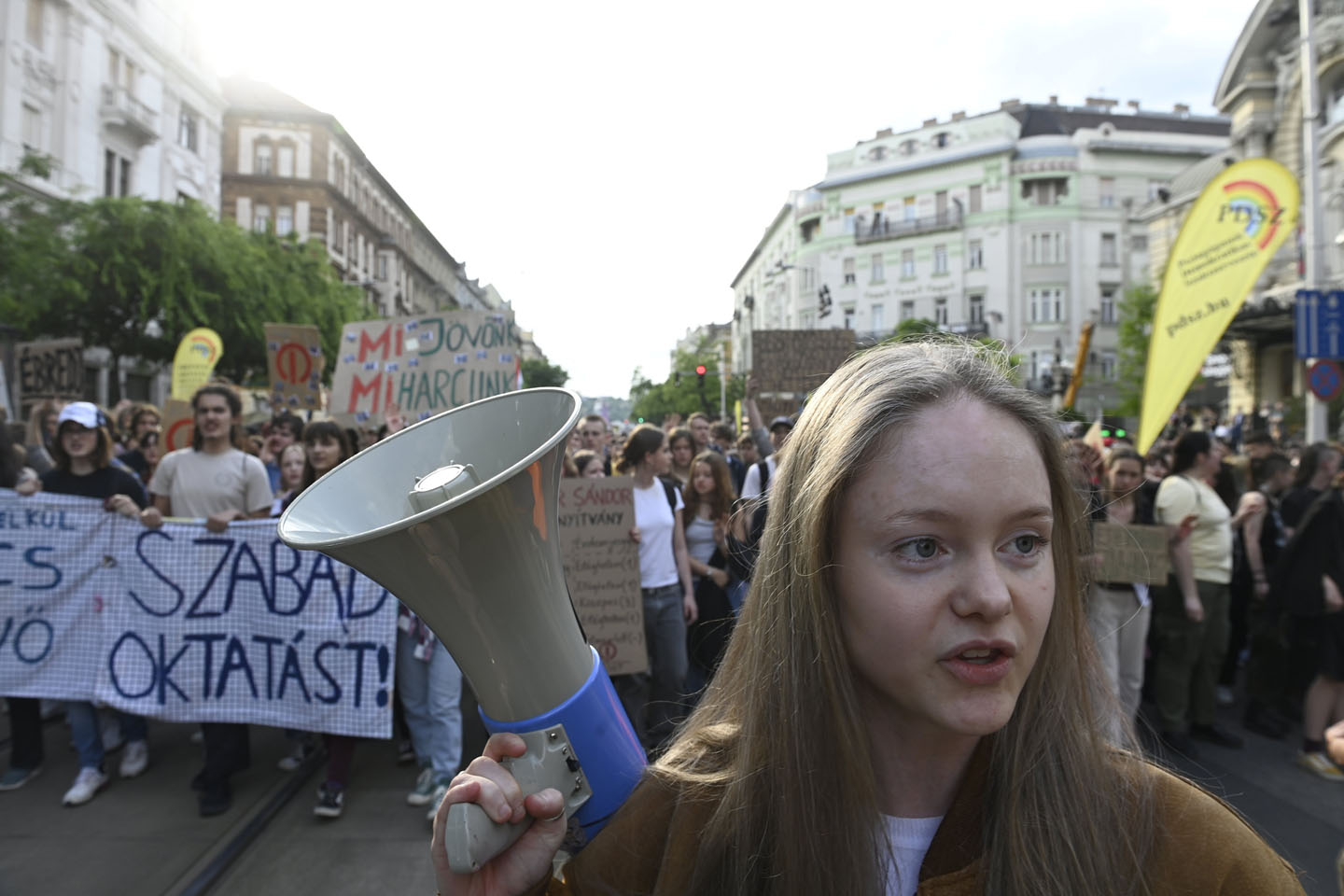 Mađarska: Masovni protesti srednjoškolaca i nastavnika - Vreme