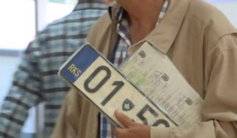 Kosovo Serbs on re-registration on RKS plates: We are forced - Time