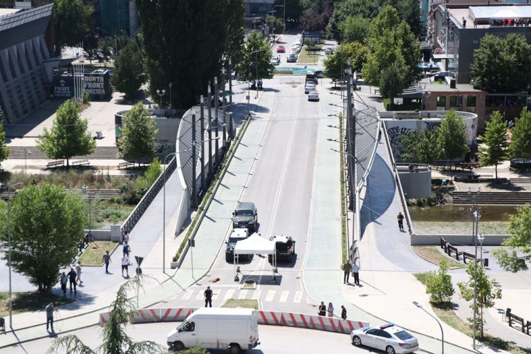 A symbol of survival and division: Serbs in fear of the opening of the ...