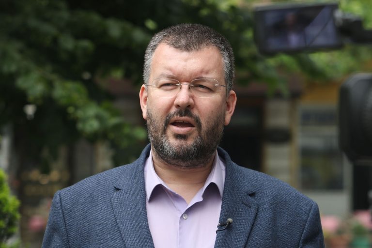 Čedomir Antić: Neće me anarhisti terati zviždaljkom - Vreme