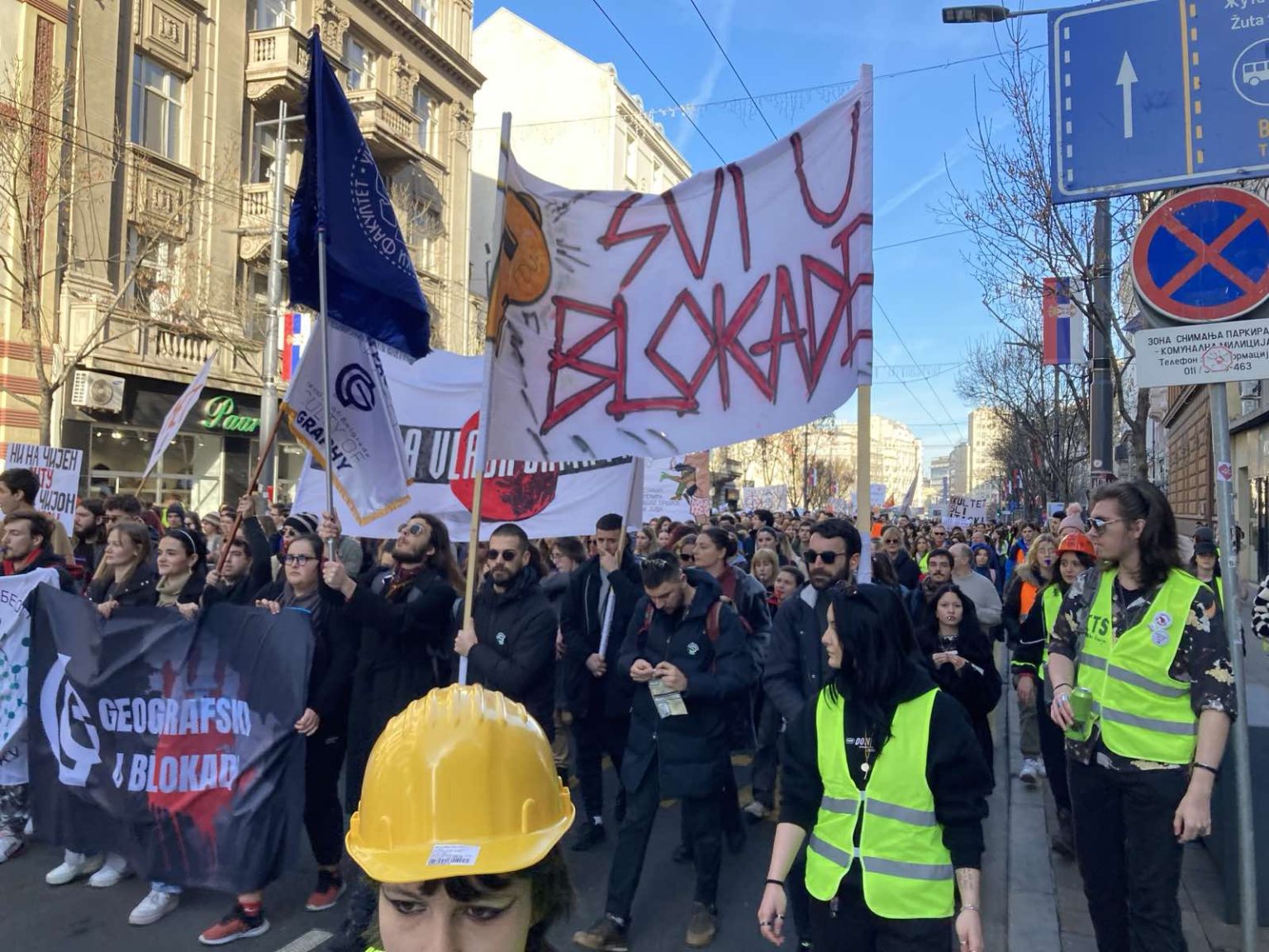Blokada Autokomande ušla je u noć: Šta se sve događalo tokom dana - Vreme