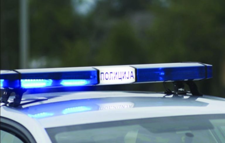 Sukob na Karaburmi: Napadnuti aktivisti dok su delili nalepnice ...