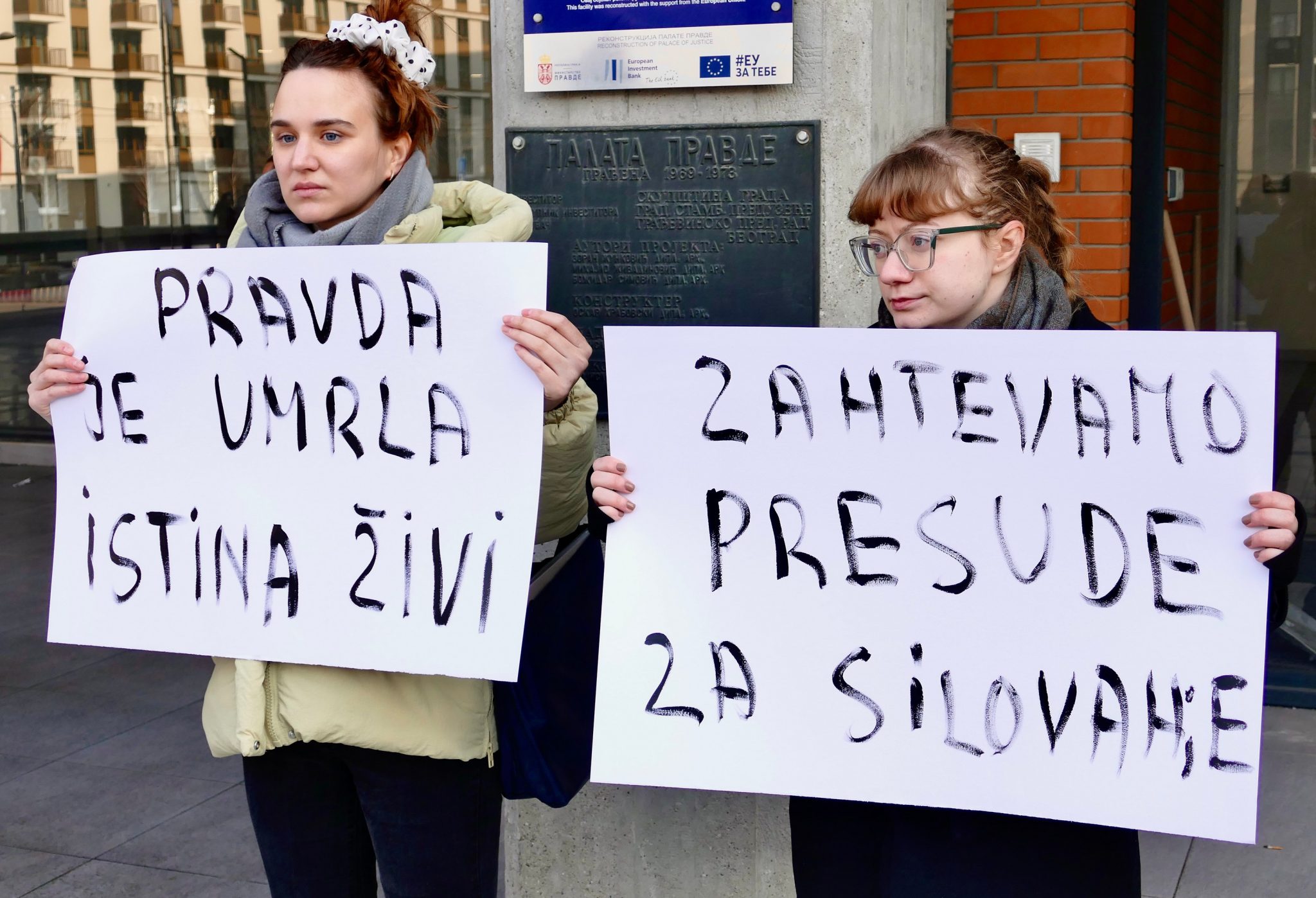 Protest "Justice is dead - truth lives" due to the delay in the trial ...