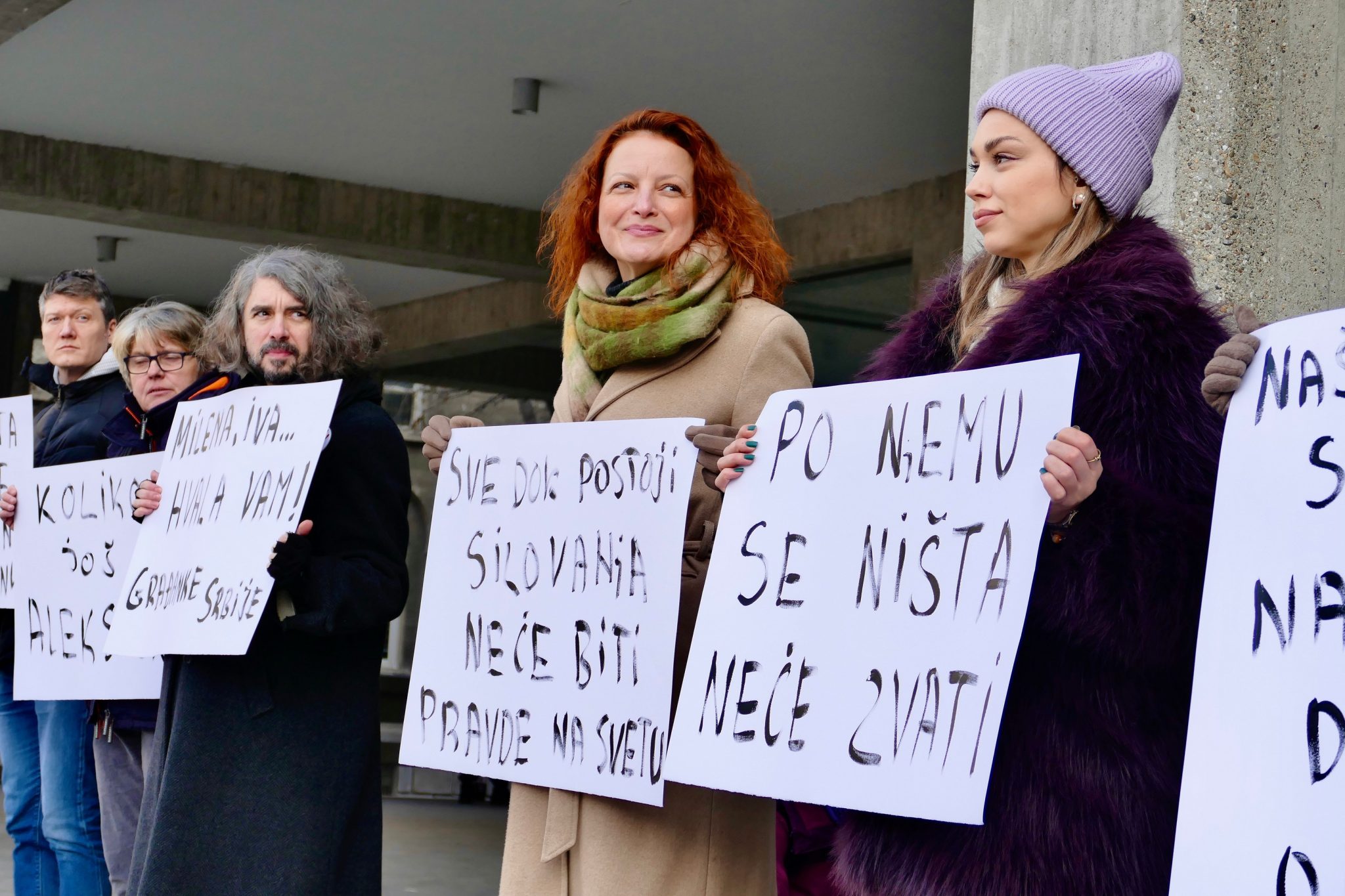 Protest "Justice is dead - truth lives" due to the delay in the trial ...