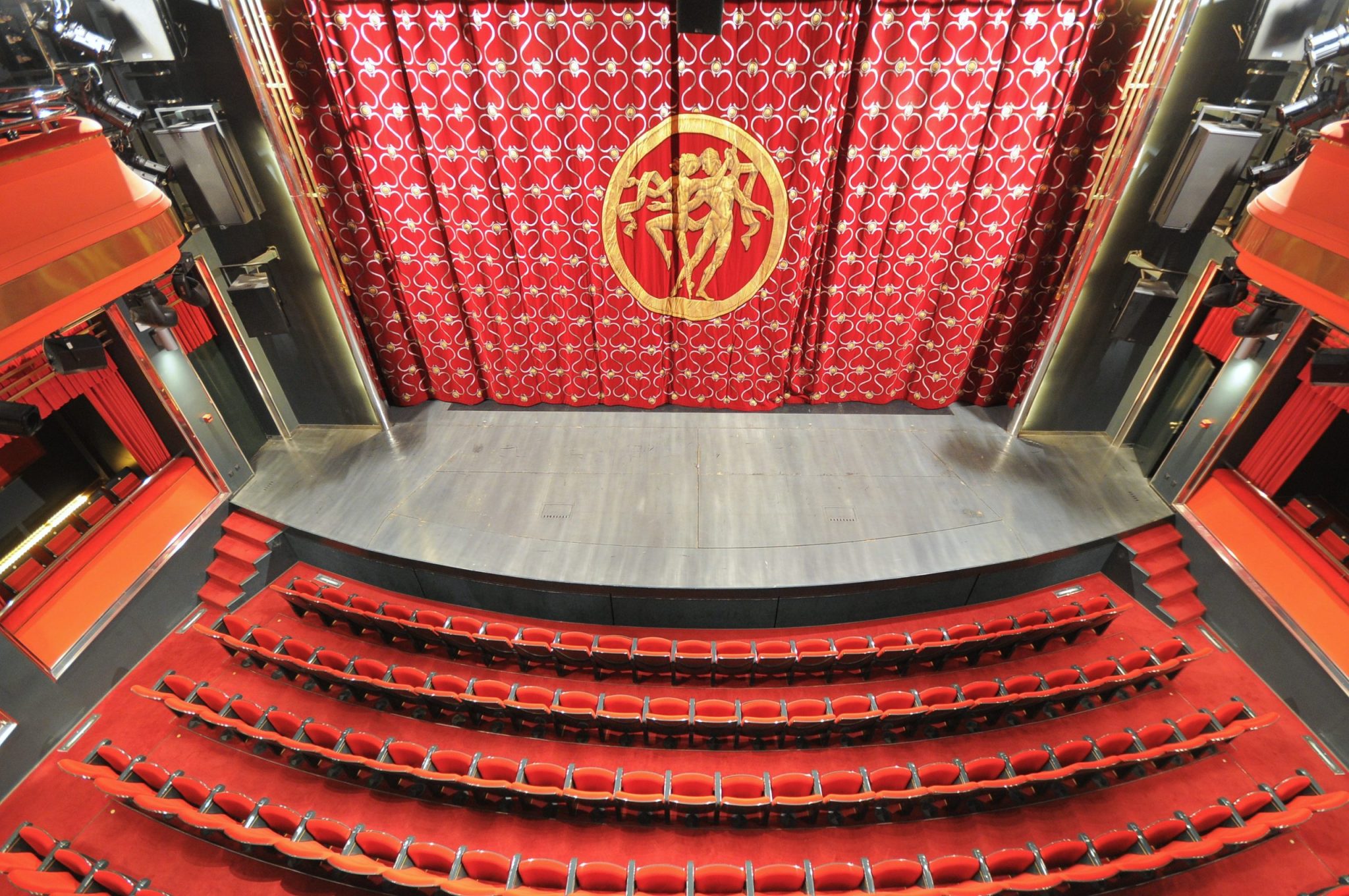 Changes at the head of the Terazije Theater and Vuk - Vreme Theater